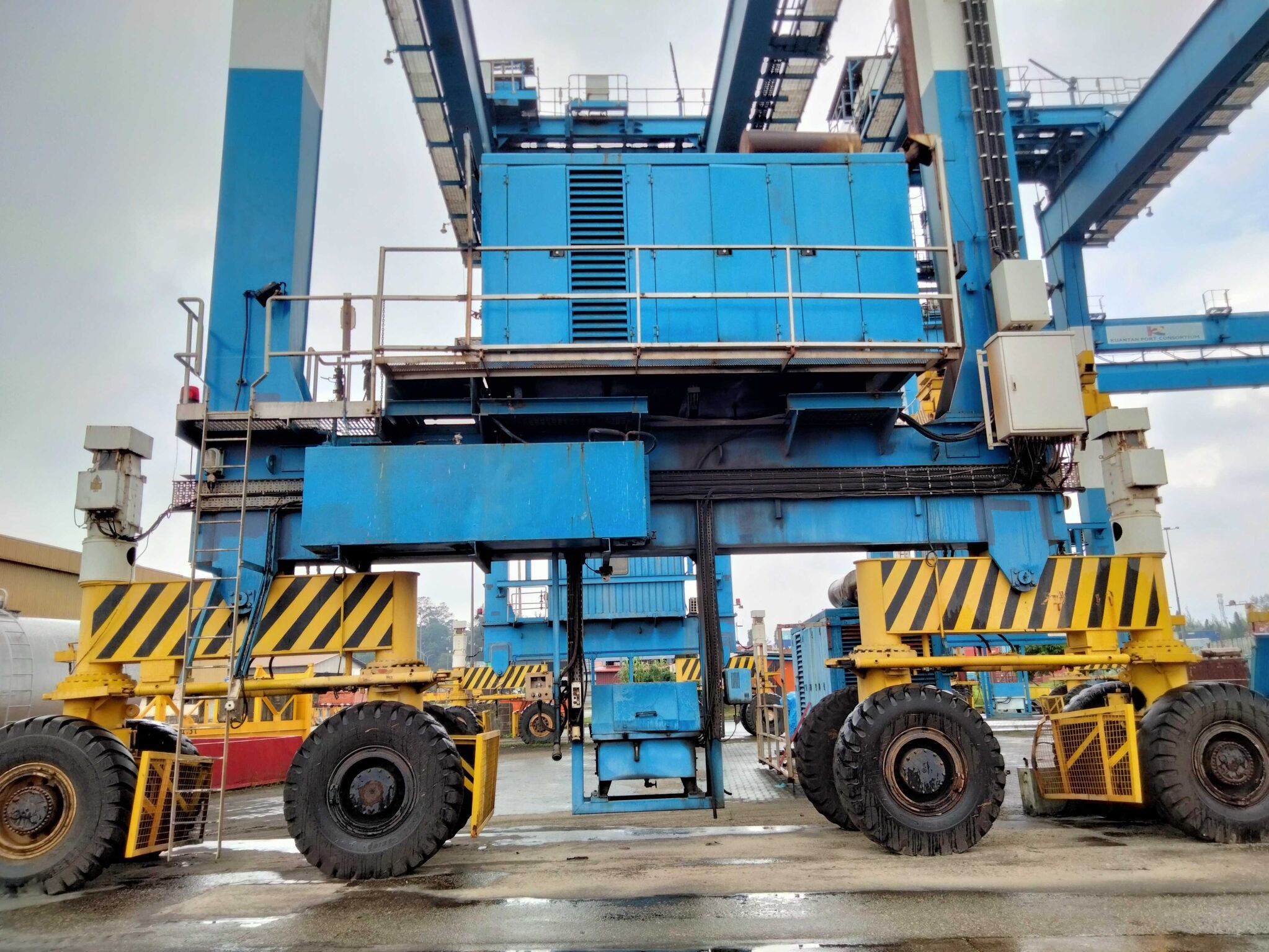 EOI - Scrap Port Equipment for Sale - Pickles Auctions buy industrial ...